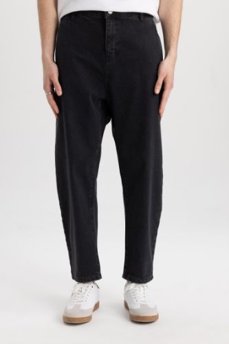 Black MAN Relaxed Slouchy Fit Jeans 3080717 | DeFacto