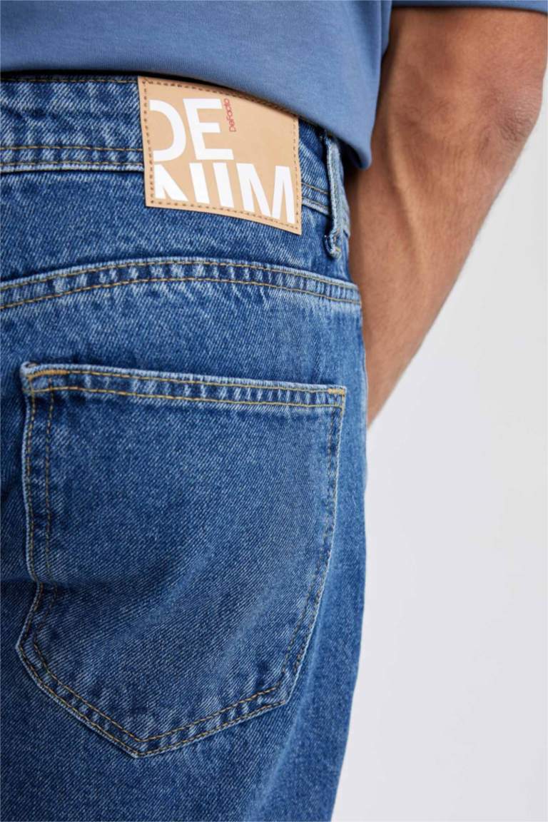 Blue MAN Straight Fit Normal Mold Normal Waist Pipe Leg Jeans 2775900 ...