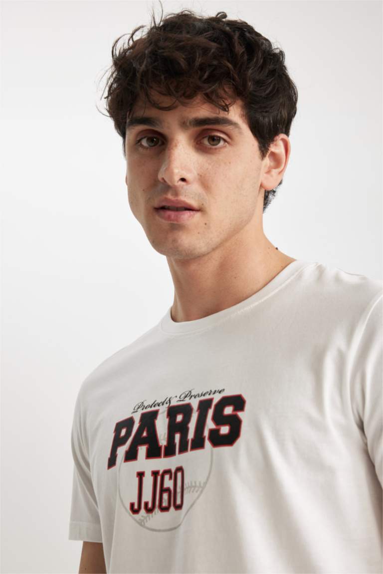 White MAN Slim Fit Crew Neck T-Shirt 2785491 | DeFacto