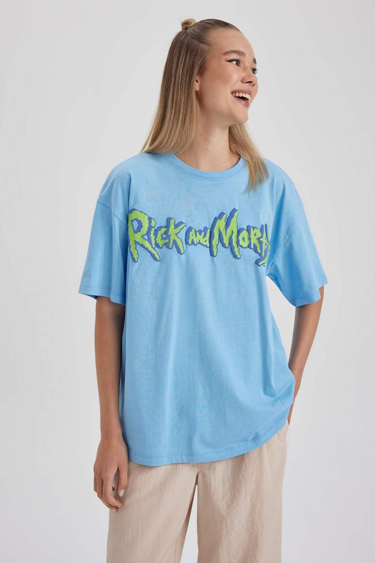 Blue Woman Coool Rick And Morty Licensed Oversize Fit Printed Short