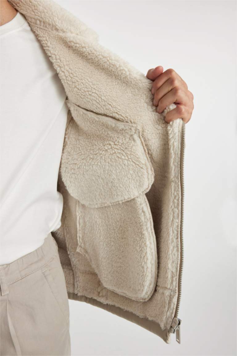 White MAN Slim Fit Plush Lining Faux Leather Jacket 2800880 | DeFacto