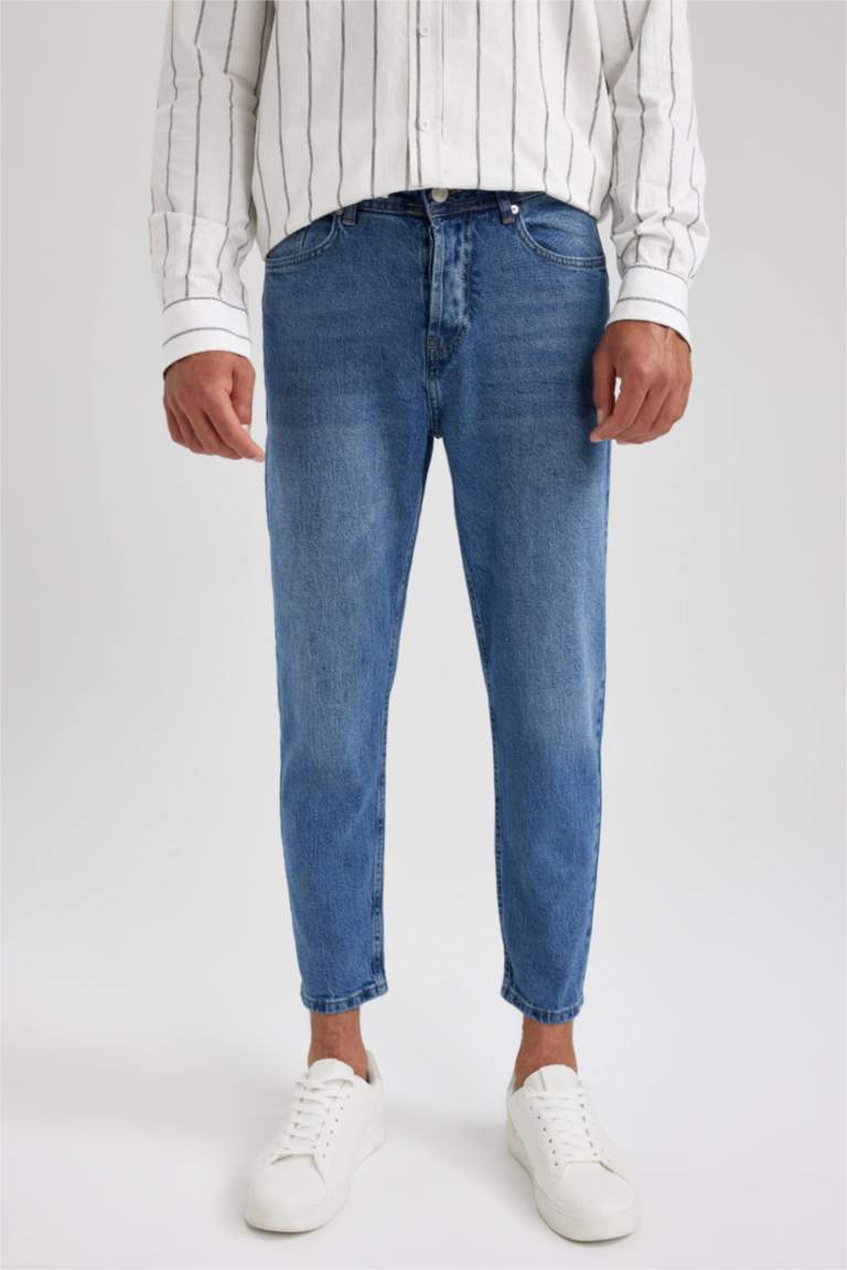Blue MAN Crop Fit Denim Trousers 2891510 | DeFacto