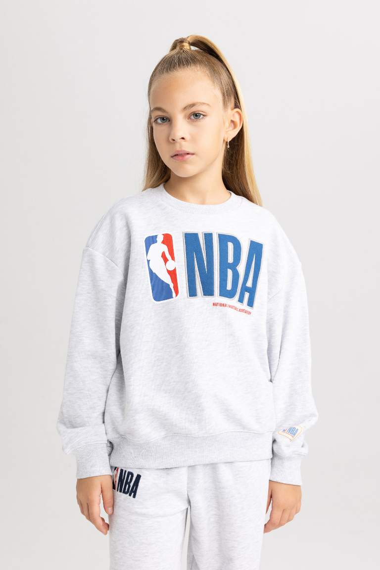 Grey GIRLS & TEENS Relax Fit NBA Licensed Crew Neck Sweatshirt 2899991 ...