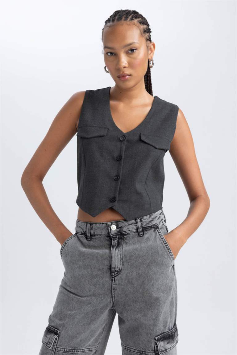 Anthracite WOMAN Classic Vest with Pockets 2925155 | DeFacto