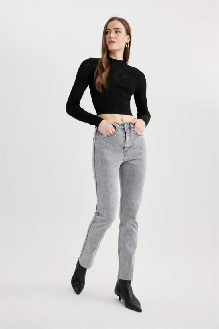 Grey Woman Mary Straight Fit High Waist Cropped Ankle Length Jeans ...