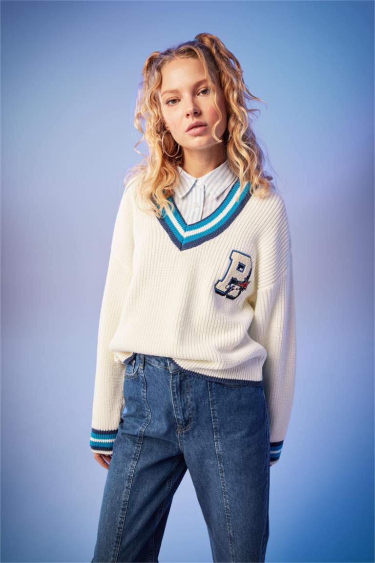 Ekru Kadın Coool Oversize Fit V Yaka Kazak 3036218 | DeFacto