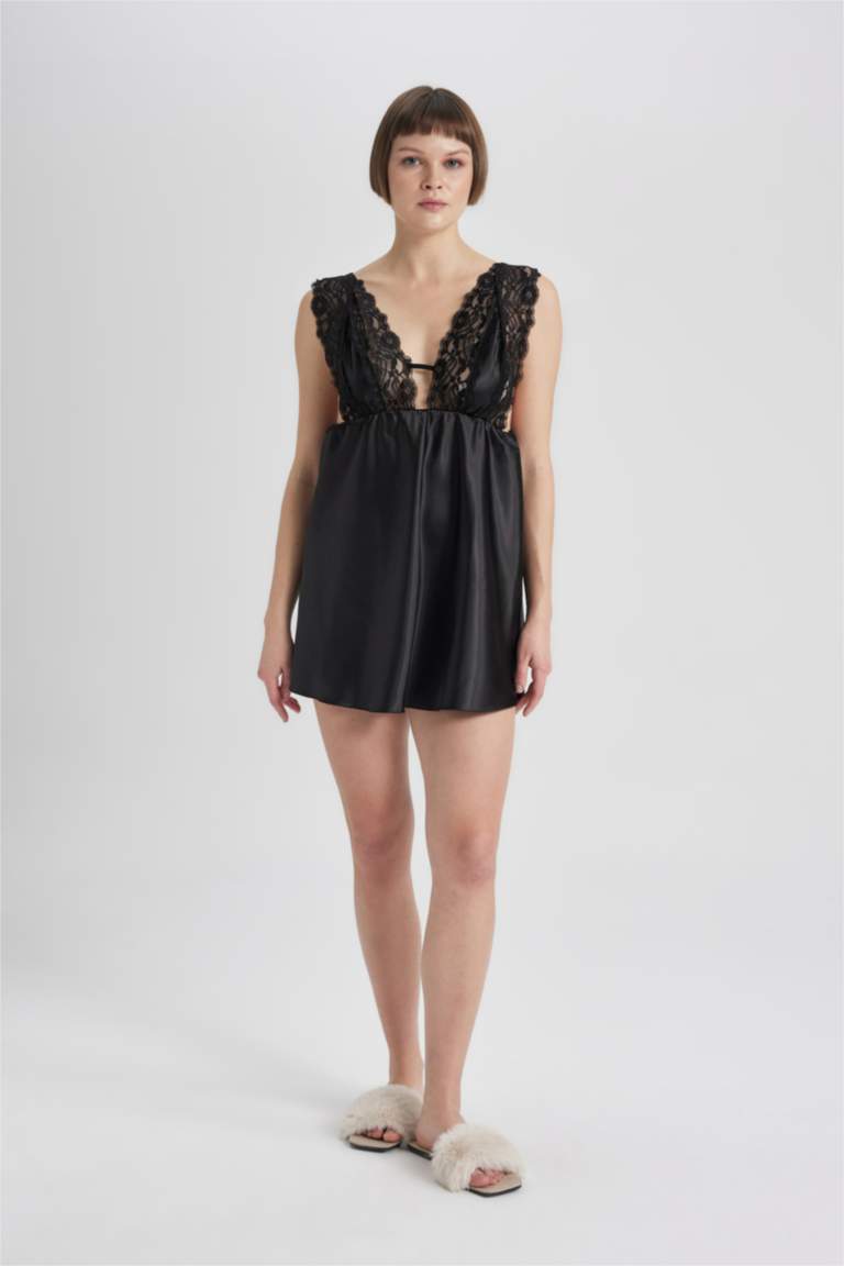 Black WOMAN Regular Fit Strappy Satin Woven Dress 3065635 | DeFacto