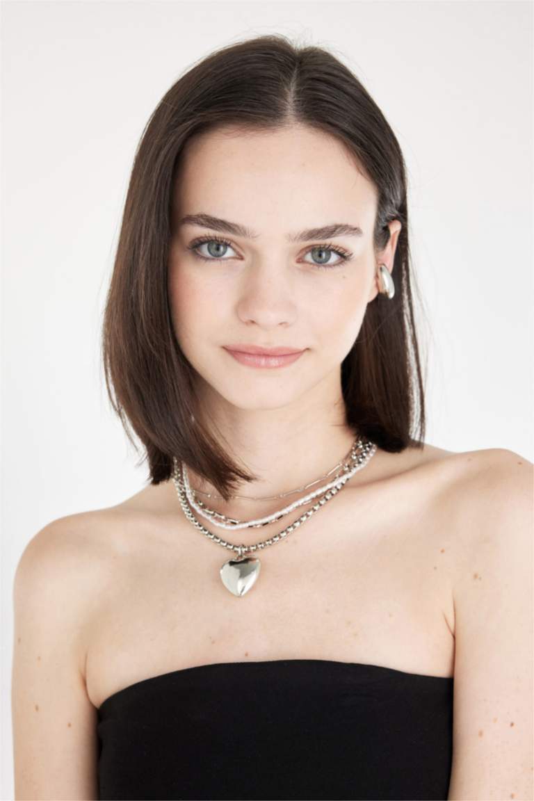 Silver Woman Woman 4 Piece Silver Necklace with Heart Motif 3134797 ...