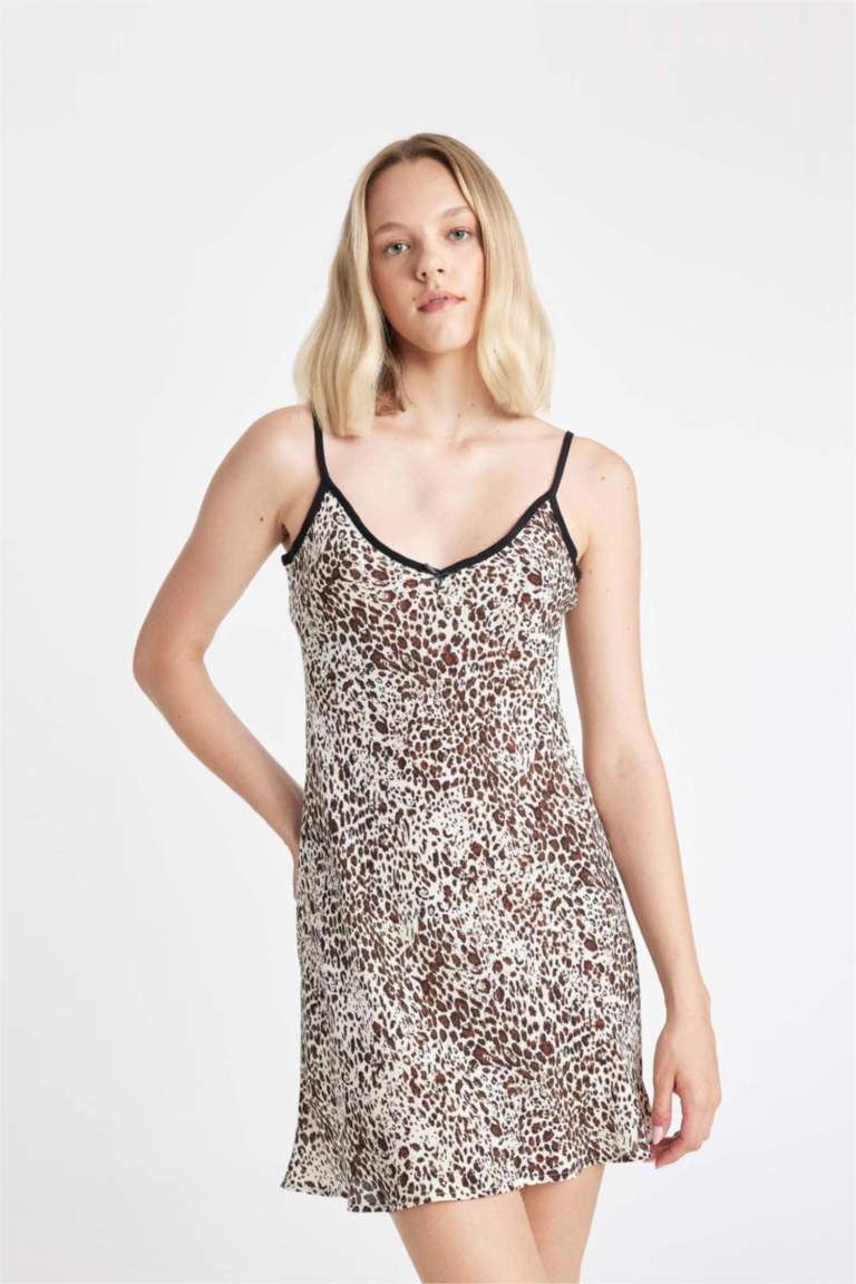 Brown Woman V-Neck Leopard Patterned Strappy Mini Nightgown 3146683 ...