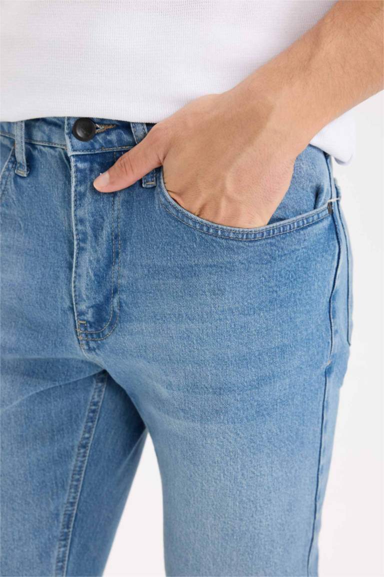 Blue MAN Slim Tapered Fit Normal Waist Jeans 3189122 | DeFacto