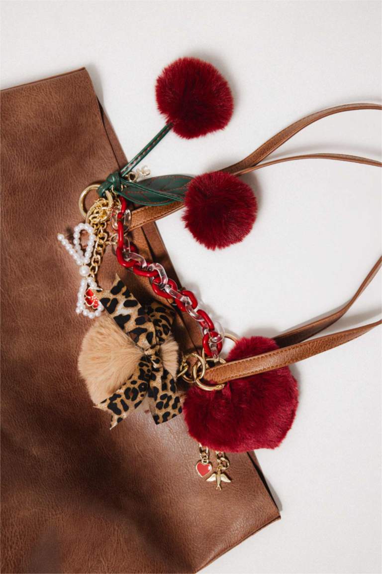 Bordeaux WOMAN Woman Cherry Detailed Charm Keychain 3200013 | DeFacto