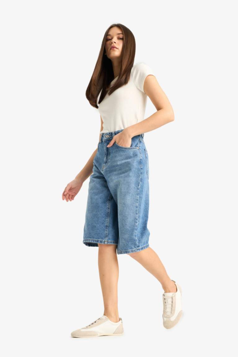 Indigo WOMAN High Waist Denim Bermuda 3348891 | DeFacto
