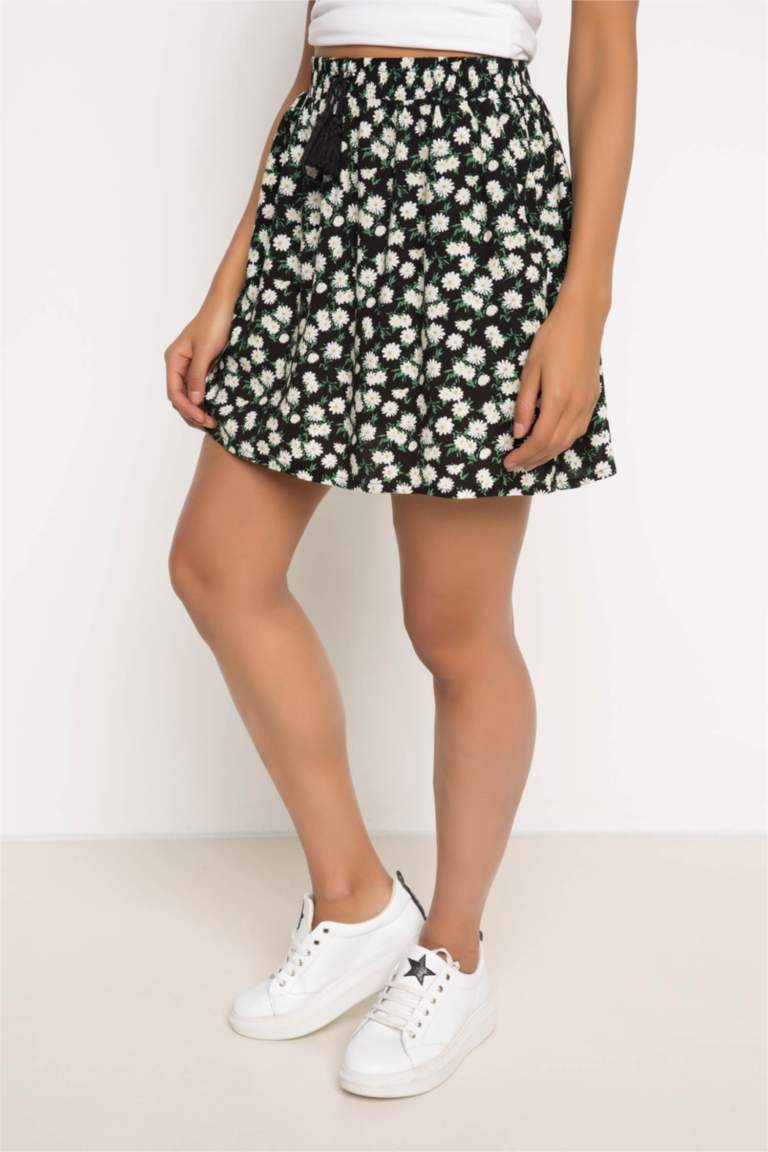 Yeşil Kadın Desenli Kısa Etek 709434 | DeFacto