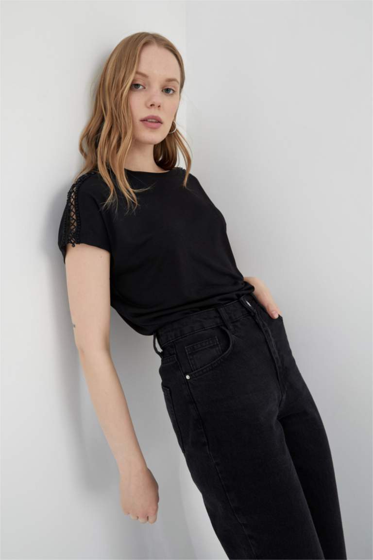 Noir FEMME T-shirt froncé à manches chauve-souris 2418534 | DeFacto