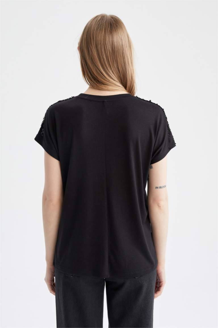 Noir FEMME T-shirt froncé à manches chauve-souris 2418534 | DeFacto