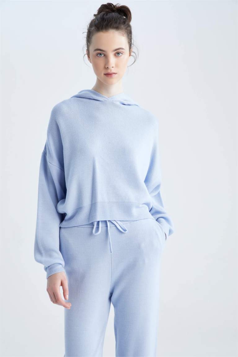 Blue WOMAN Oversize Fit Hooded Pullover 2486089 | DeFacto