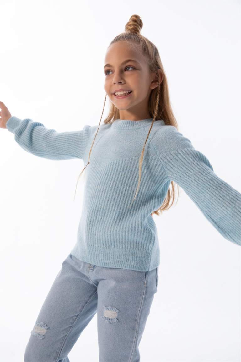 Blue GIRLS & TEENS Girl Regular Fit Crew Neck Pullover 2501580 | DeFacto
