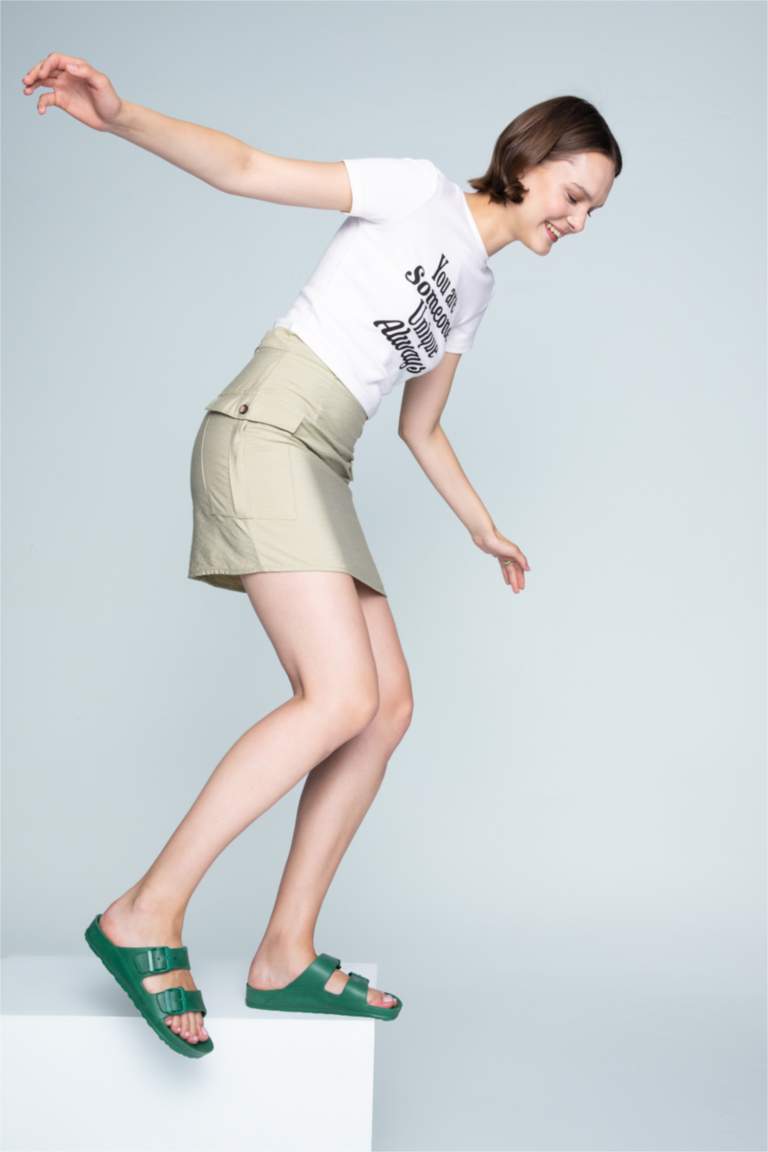 Green Woman Woman Flat Sole Slipper 2802033 | DeFacto