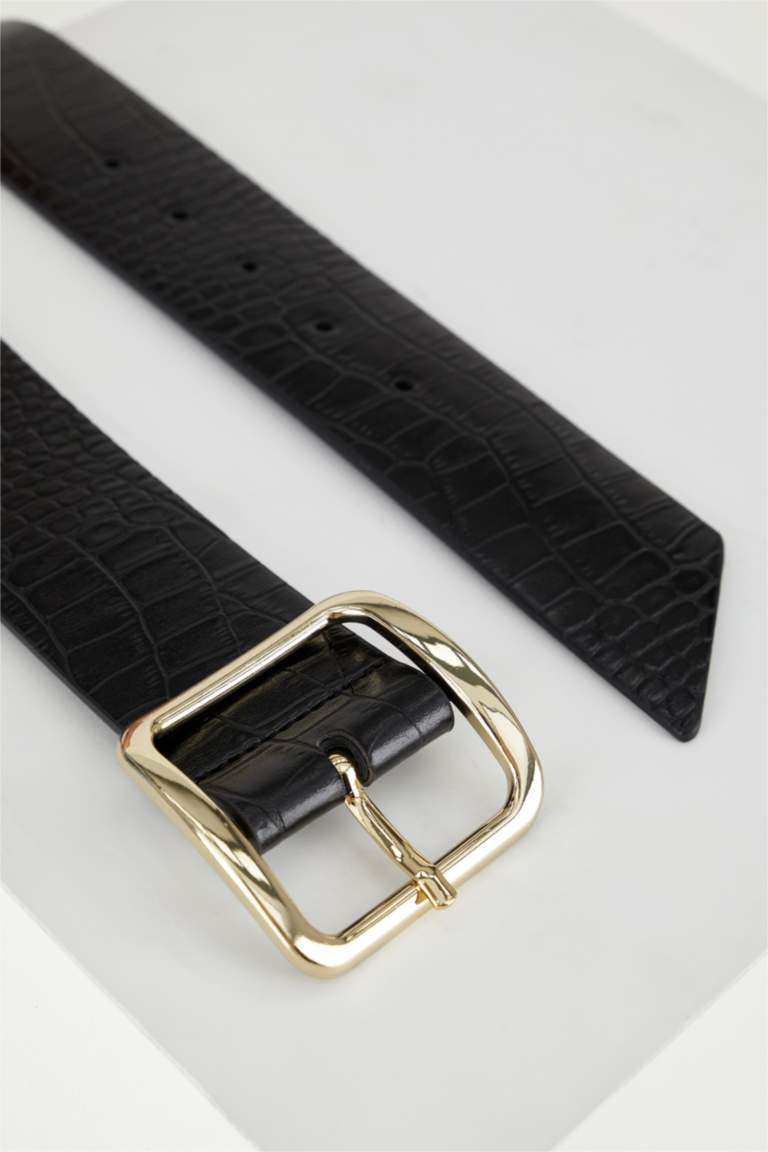 Black WOMAN Women's Rectangle Buckle Leather Look Belt 2339048 | DeFacto