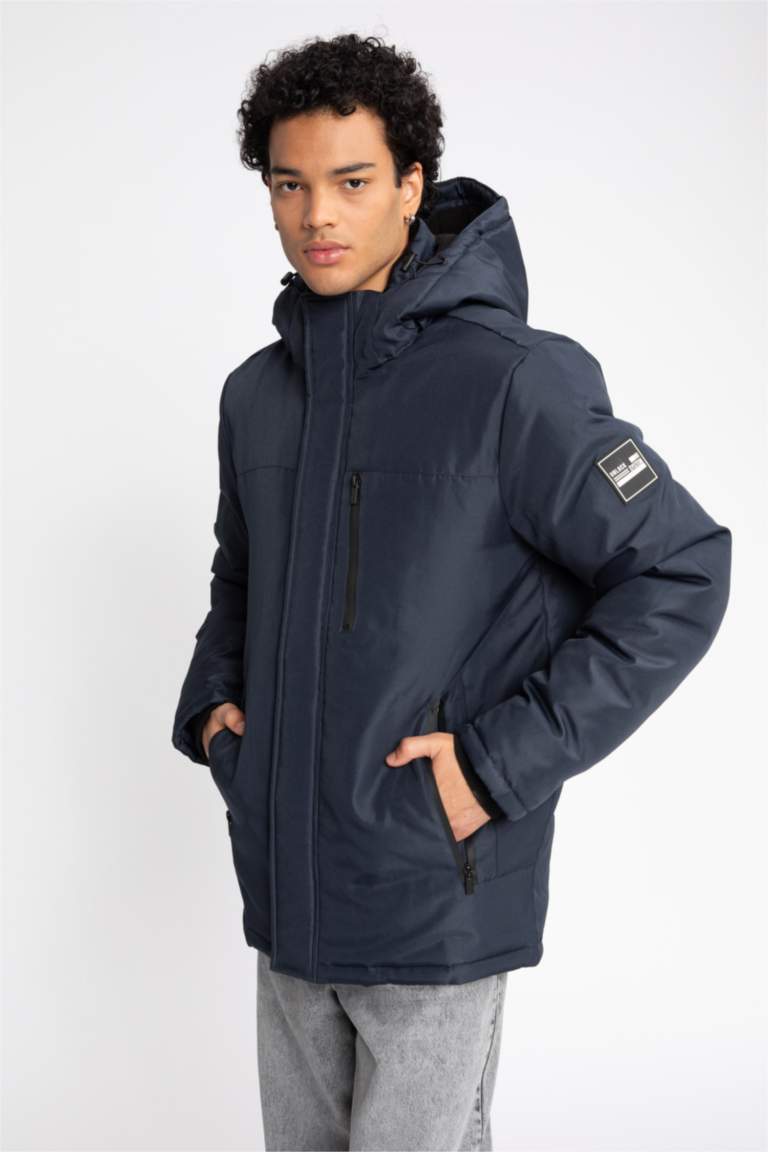 Navy MAN Water Repellent Regular Fit Puffer Jacket 2790318 | DeFacto