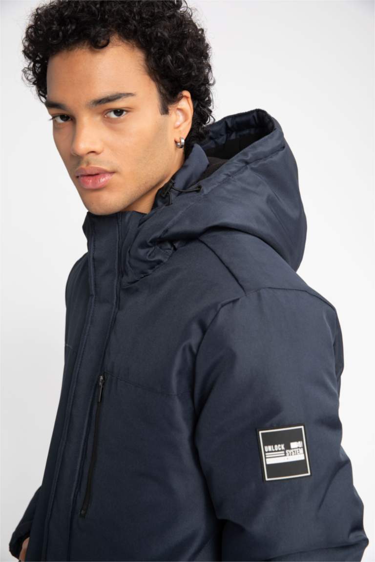 Navy MAN Water Repellent Regular Fit Puffer Jacket 2790318 | DeFacto