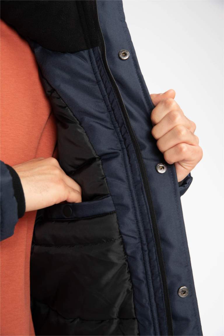 Lacivert Erkek Su İtici Regular Fit Kapüşonlu Fermuarlı Çıtçıt Kapamalı ...