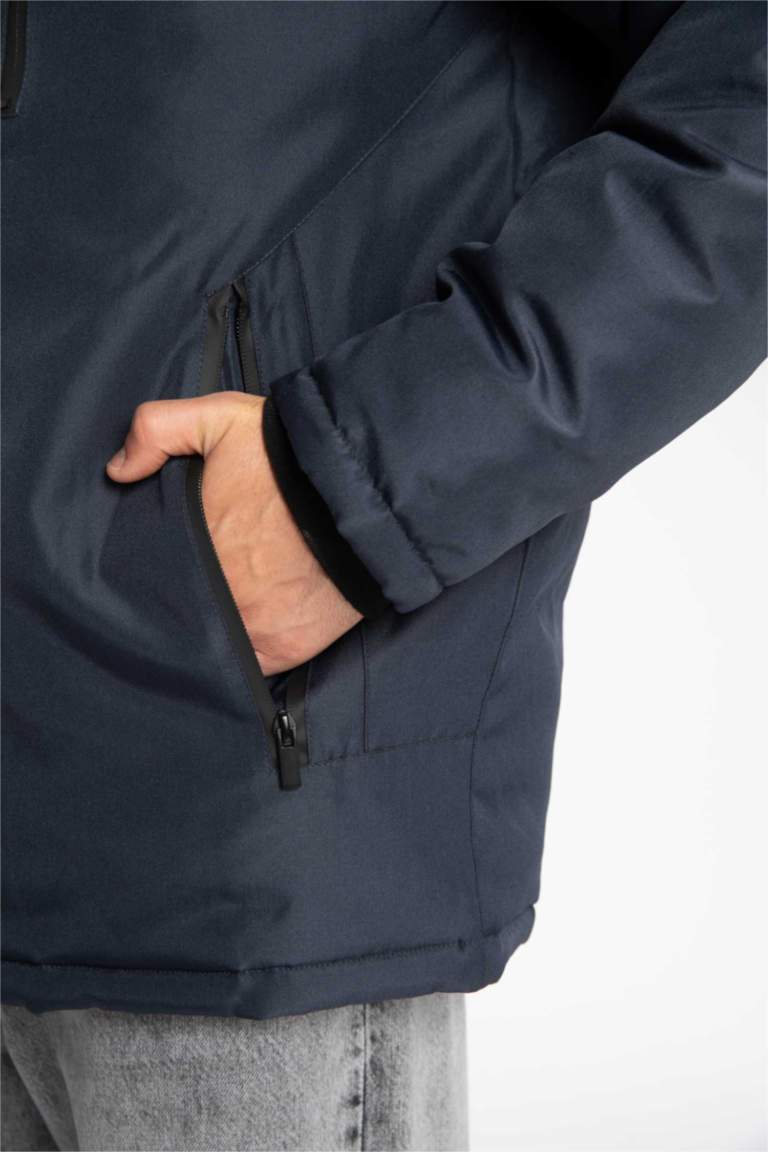 Navy MAN Water Repellent Regular Fit Puffer Jacket 2790318 | DeFacto
