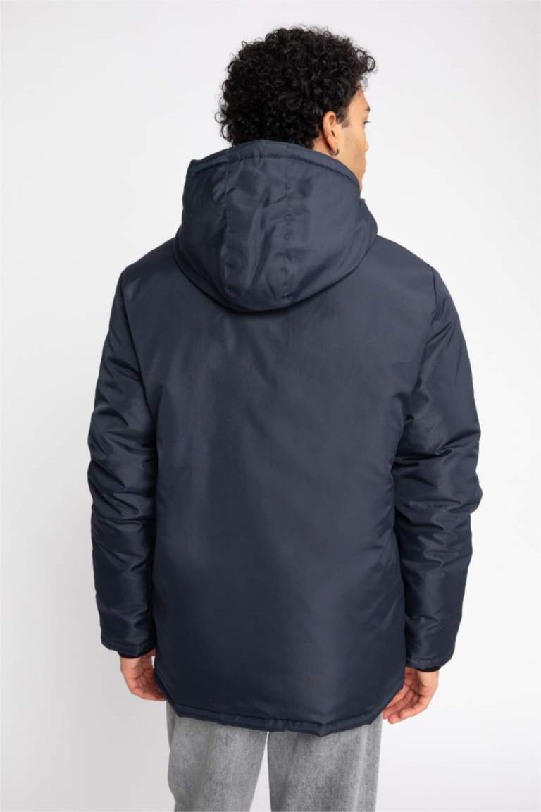 Navy MAN Water Repellent Regular Fit Puffer Jacket 2790318 | DeFacto