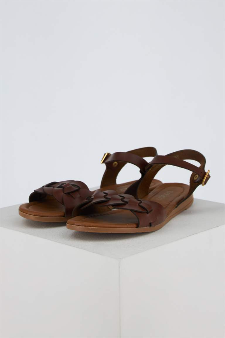 Brown Woman Basic Sandals 1948121 | DeFacto