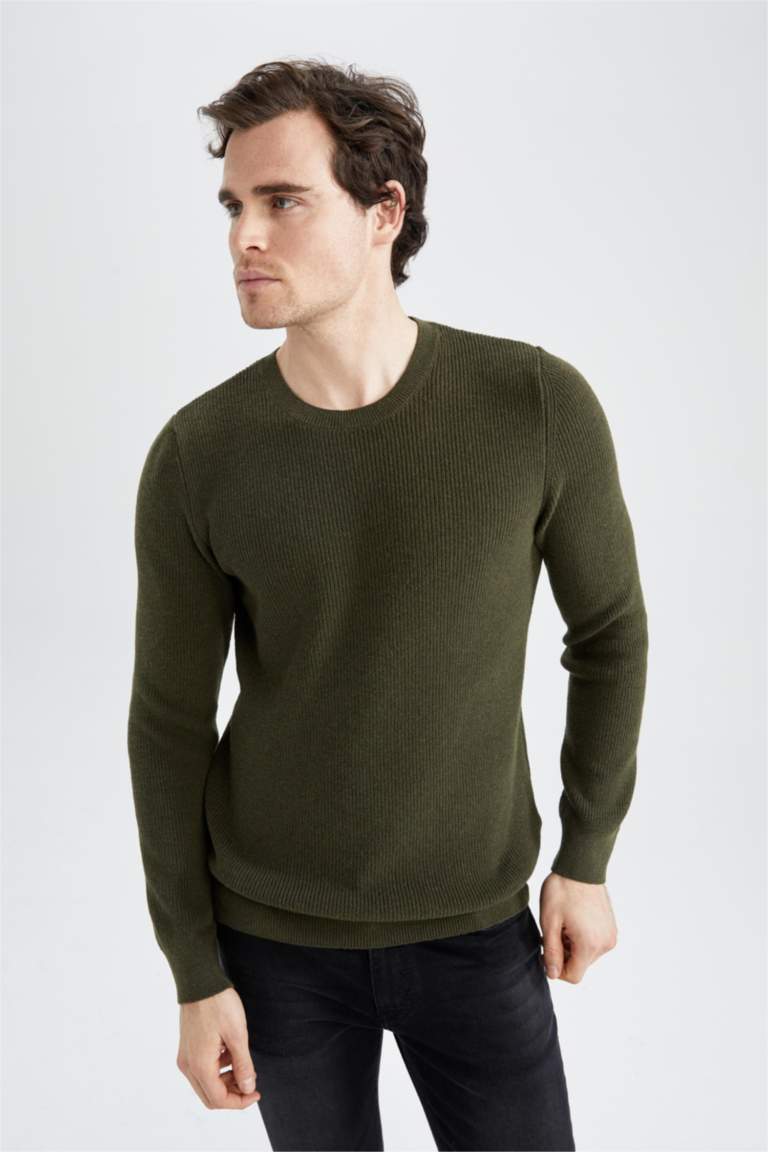 Khaki MAN Regular Fit Crew Neck Pullover 2486153 | DeFacto