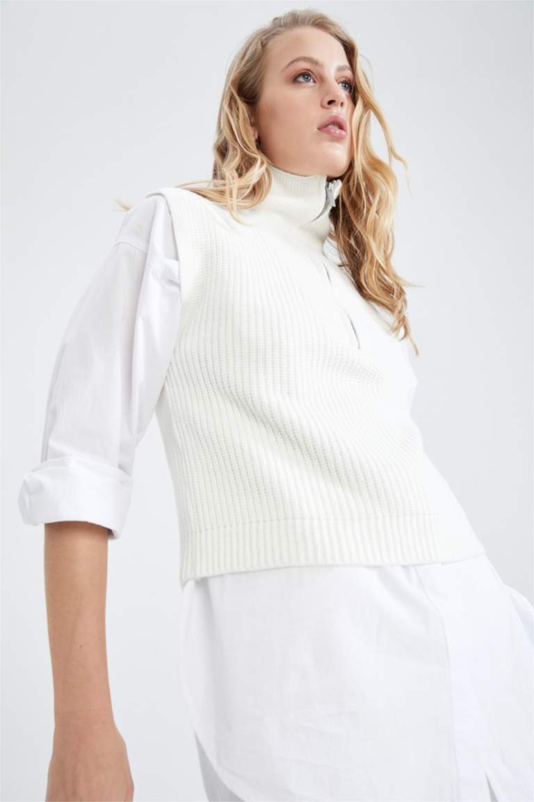 Ecru WOMAN Regular Fit Zip-Up Turtle Neck Thessaloniki Fabric Vest ...