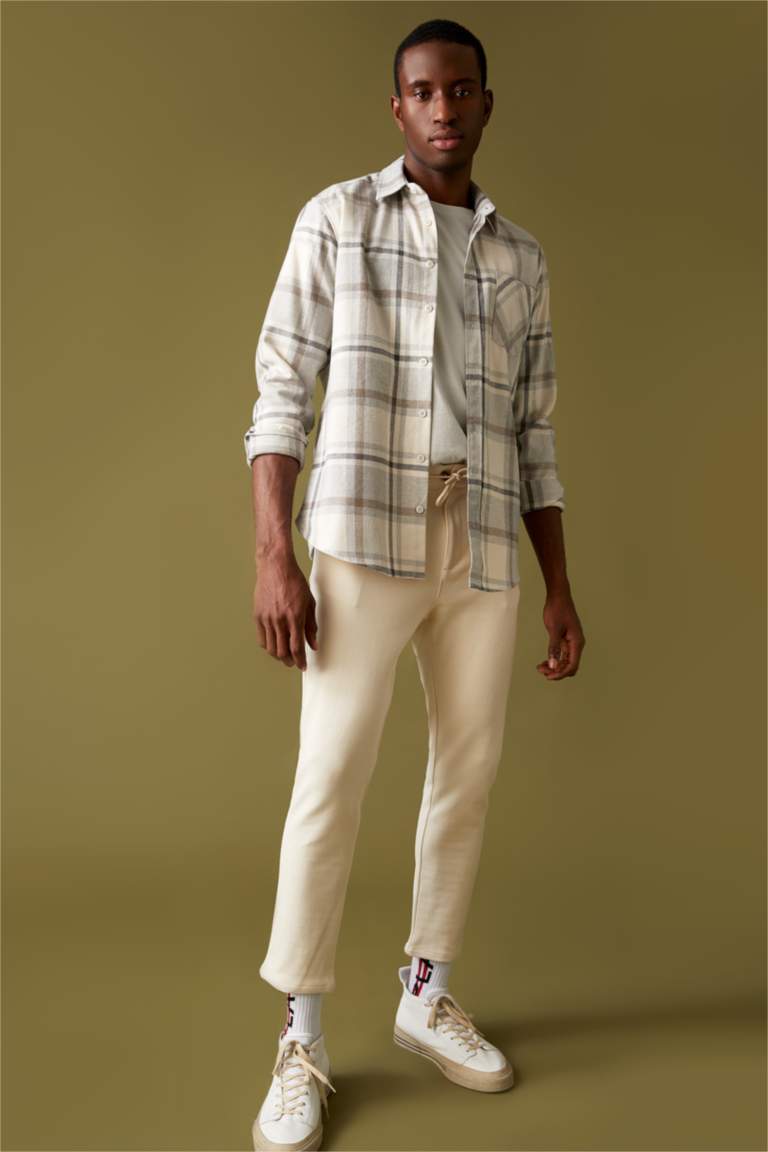 Grey MAN Modern Fit Check Print Shirt 2384598 | DeFacto