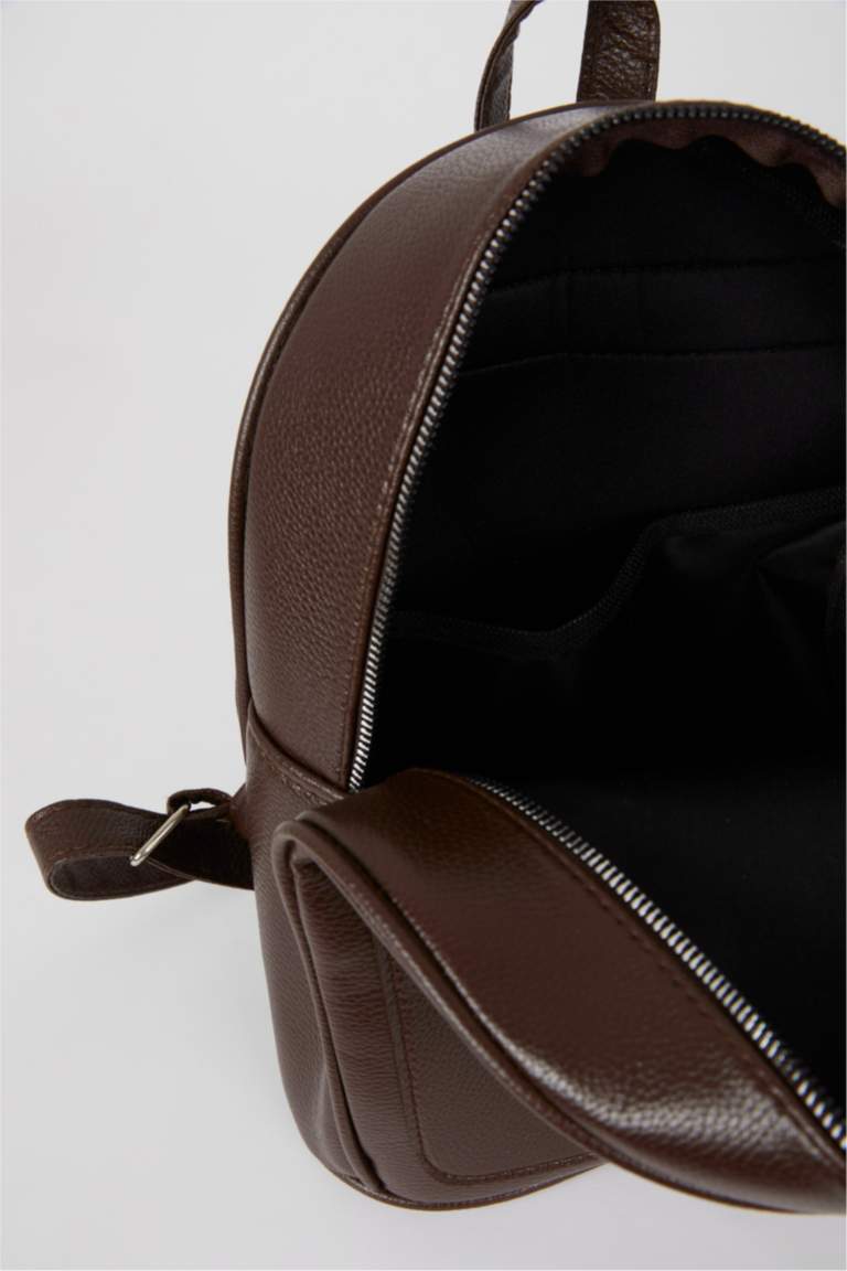 Brown Woman Faux Leather Backpack 2690657 | DeFacto