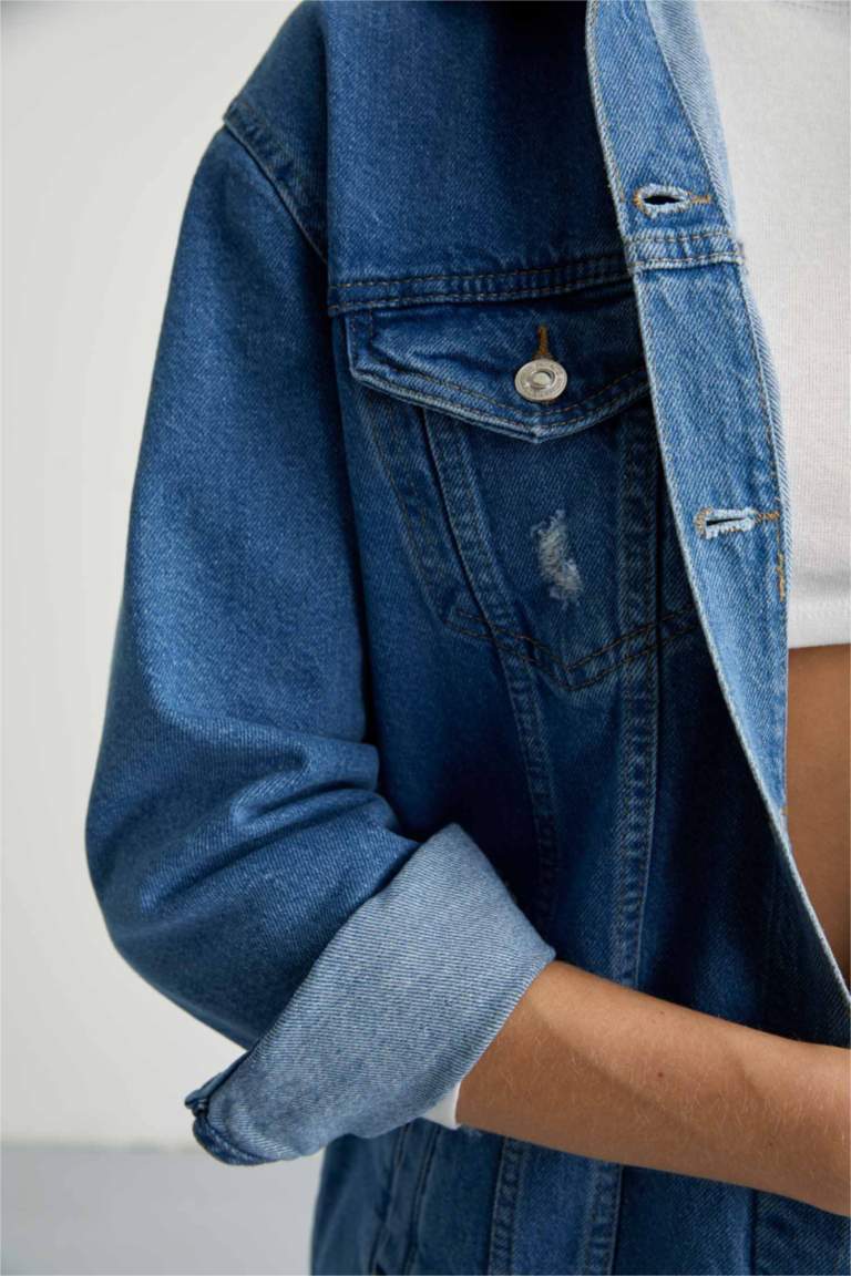 Blue Woman Oversize Fit Distressed Jean Jacket 2418654 | DeFacto