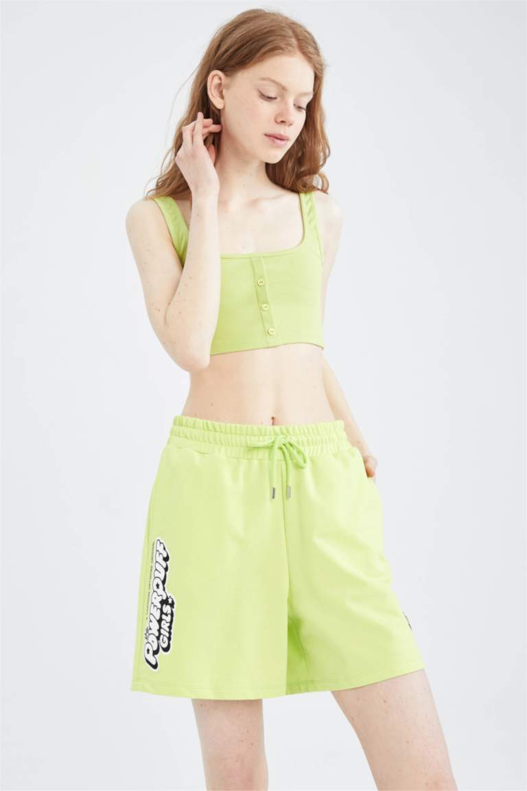 Green WOMAN Coool Regular Fit PowerPuff Girls Shorts 2474001 | DeFacto