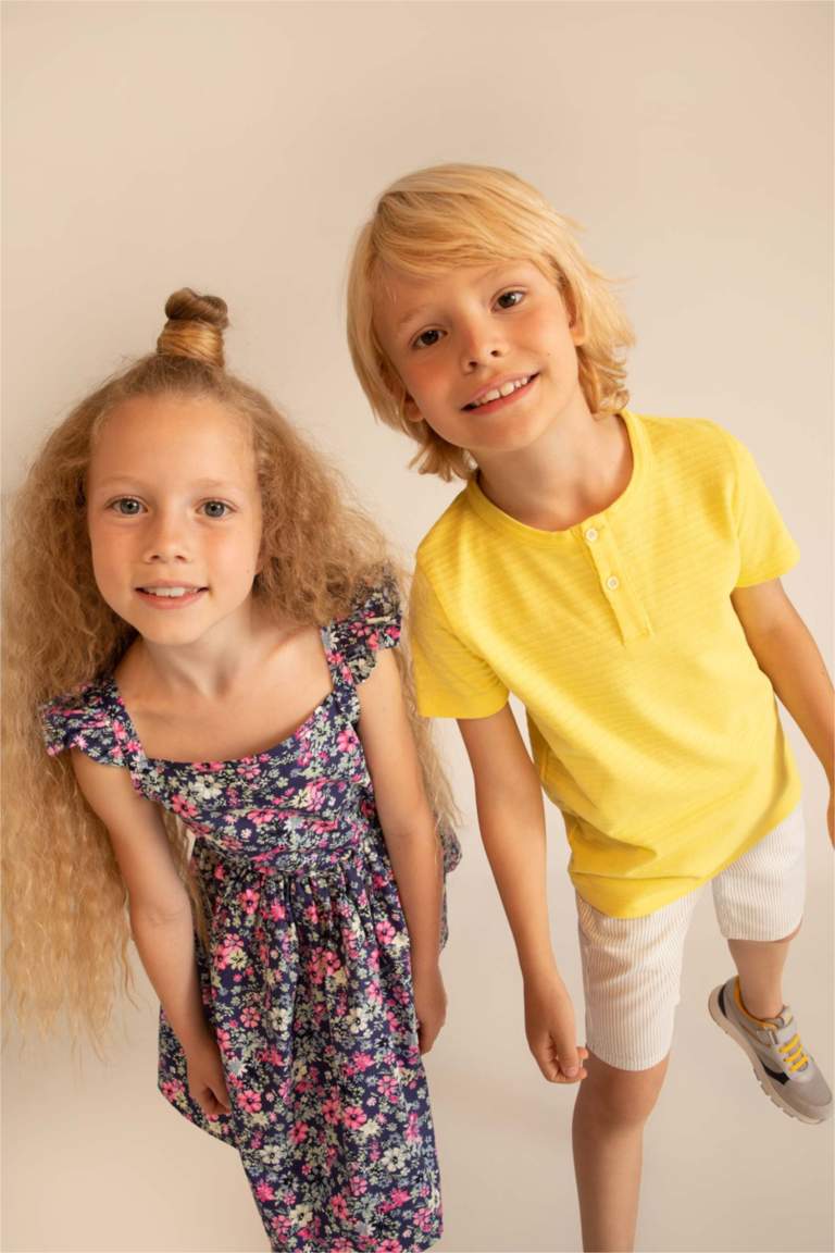 Yellow Boys & Teens Boy Regular Fit Crew Neck Short Sleeve T-Shirt ...