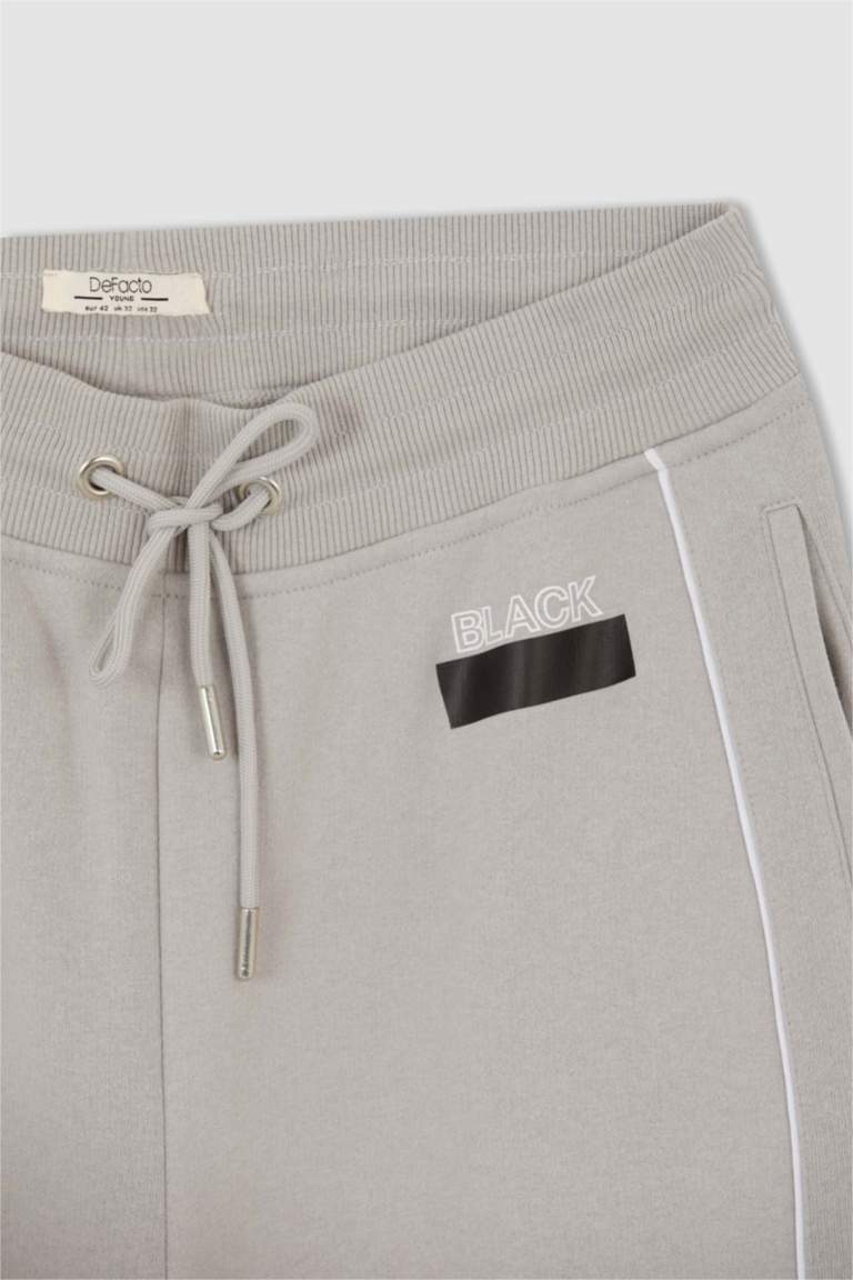 Grey MAN Slim Fit Fleto Pocket Thick Fabric Soft Feather Sweatpants ...