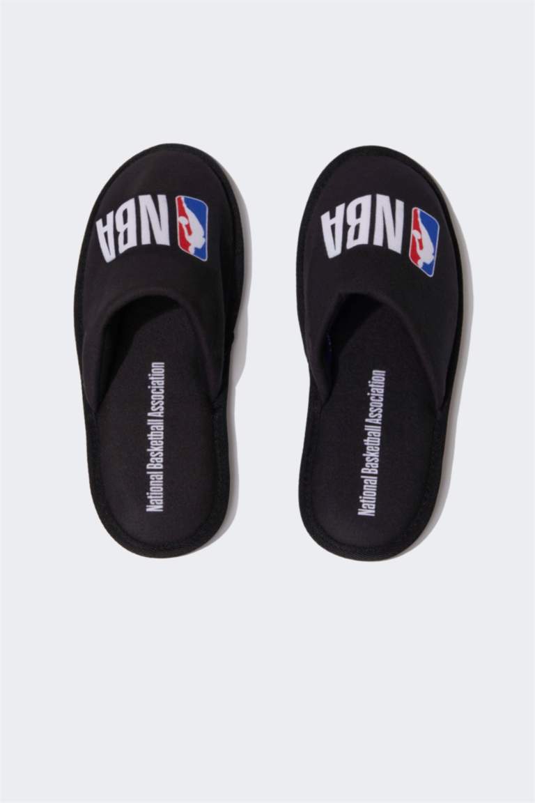 Black MAN Man NBA Licensed Flat Sole Slipper 2672051 | DeFacto