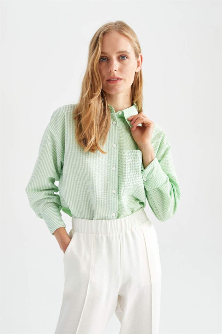 Green WOMAN Oversized Long Sleeve One Side Pocket Shirt 2538795 | DeFacto