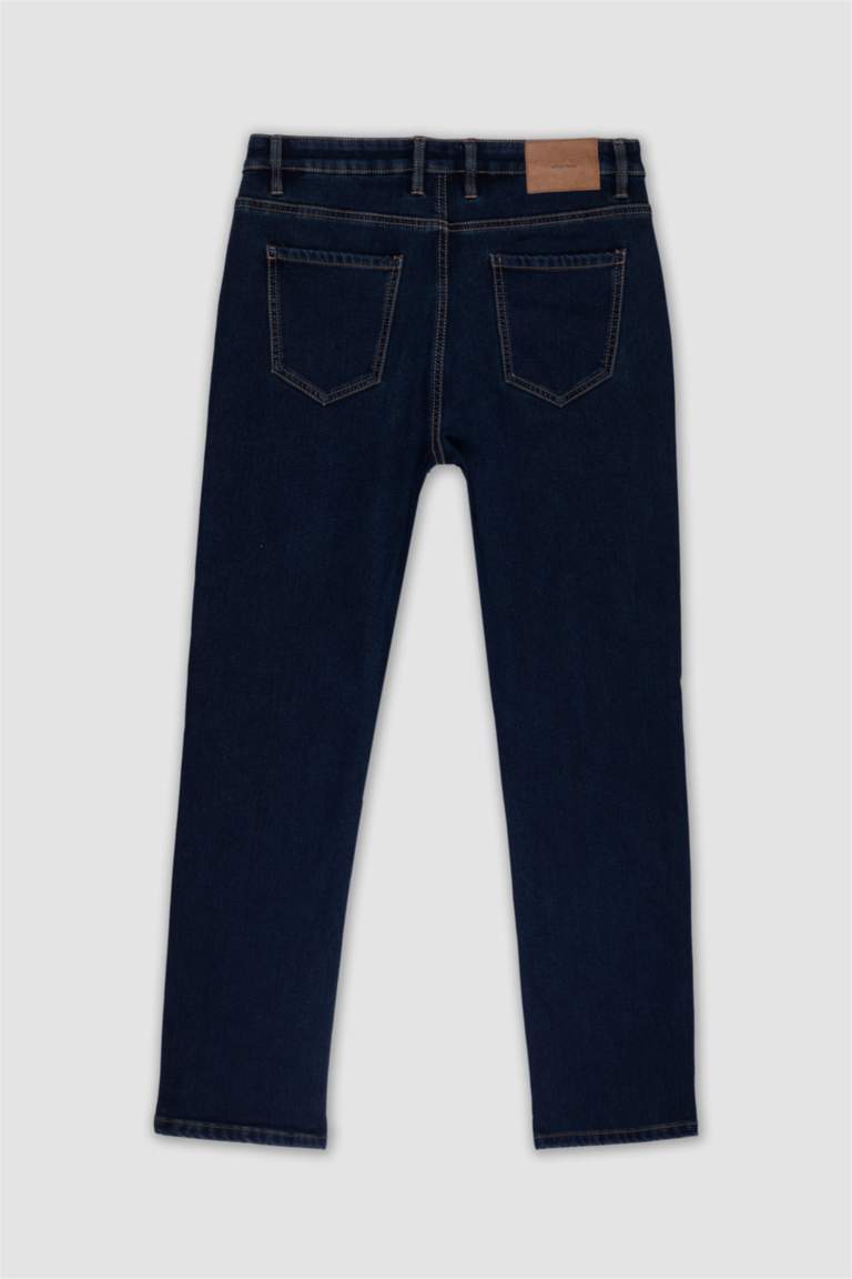 Blue MAN Sergio Regular Fit Normal Mold Normal Waist Jeans 2526742 ...