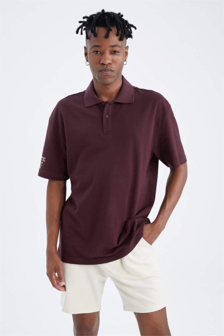 Violet HOMME T-shirt en coton peigné imprimé à col polo et coupe boxy ...