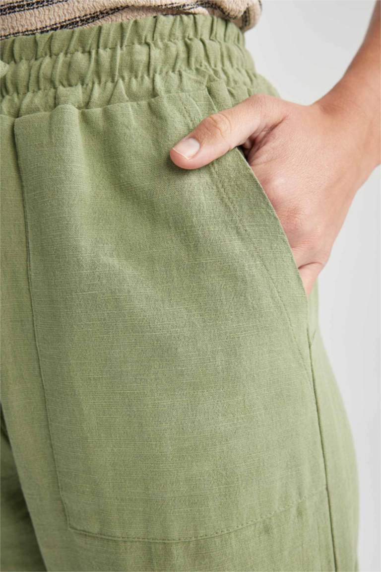 Green WOMAN Straight Fit Linen Normal Waist Trousers 2798028 | DeFacto
