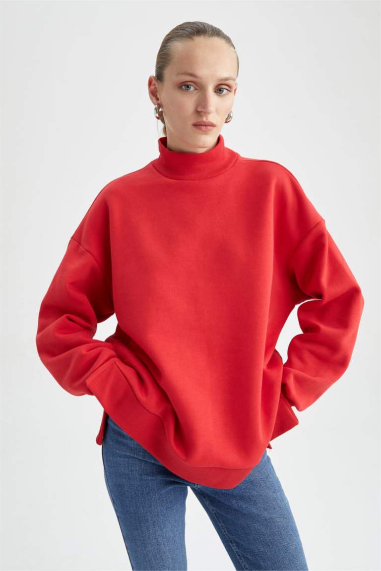 Red WOMAN Oversize Fit Long Sleeve Sweatshirt 2676611 | DeFacto