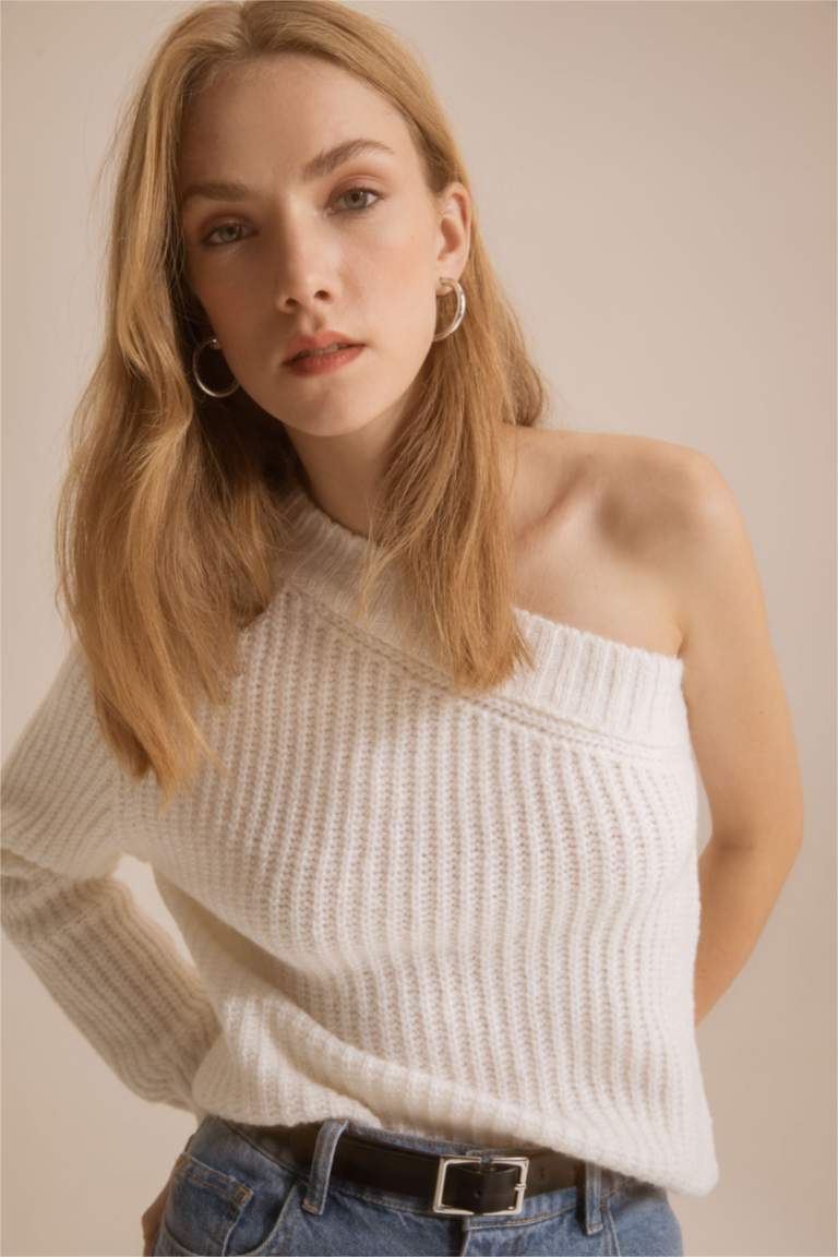 Ecru WOMAN Regular Fit One Shoulder Thessaloniki Fabric Pullover ...