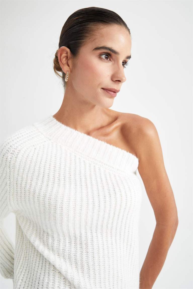 Ecru WOMAN Regular Fit One Shoulder Thessaloniki Fabric Pullover ...