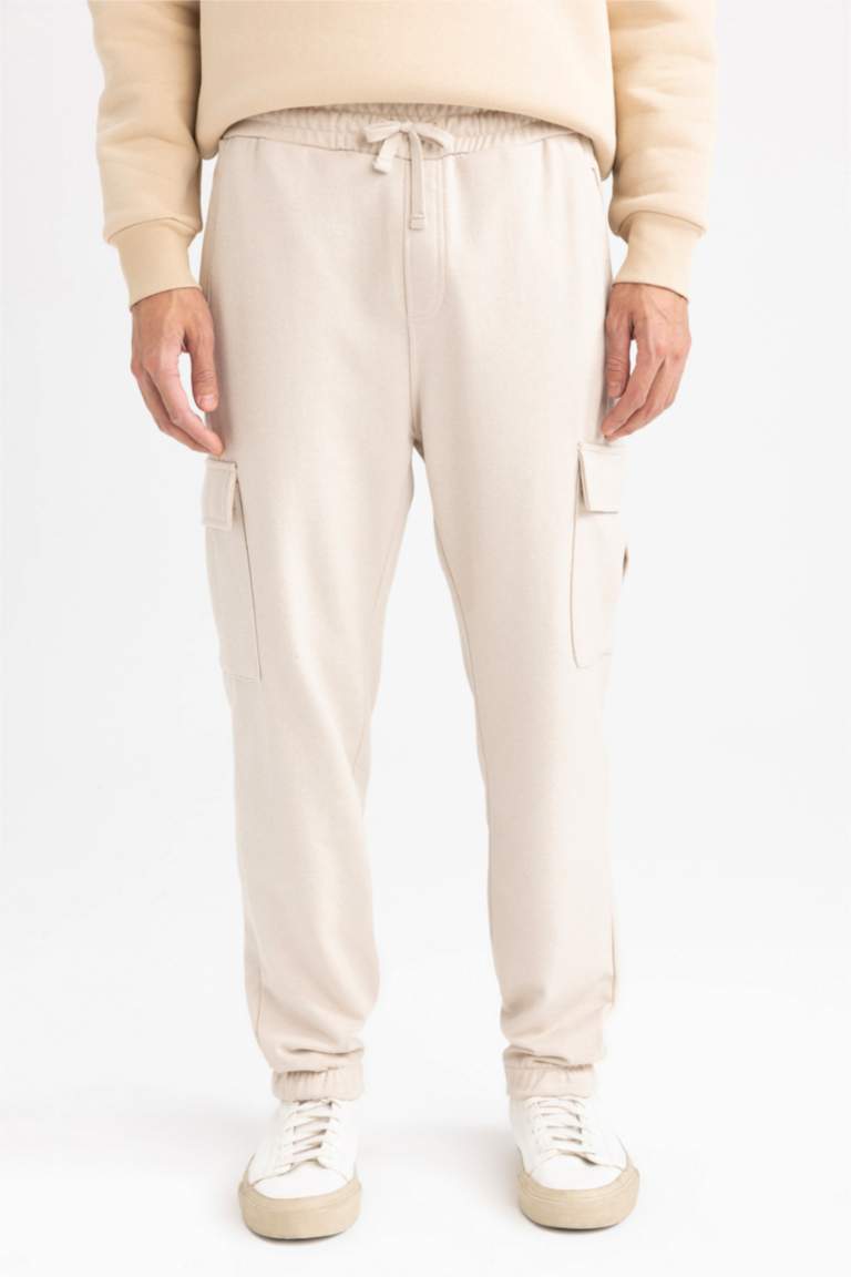 Beige Man Regular Fit Side Pockets Sweatpants 2758730 | DeFacto