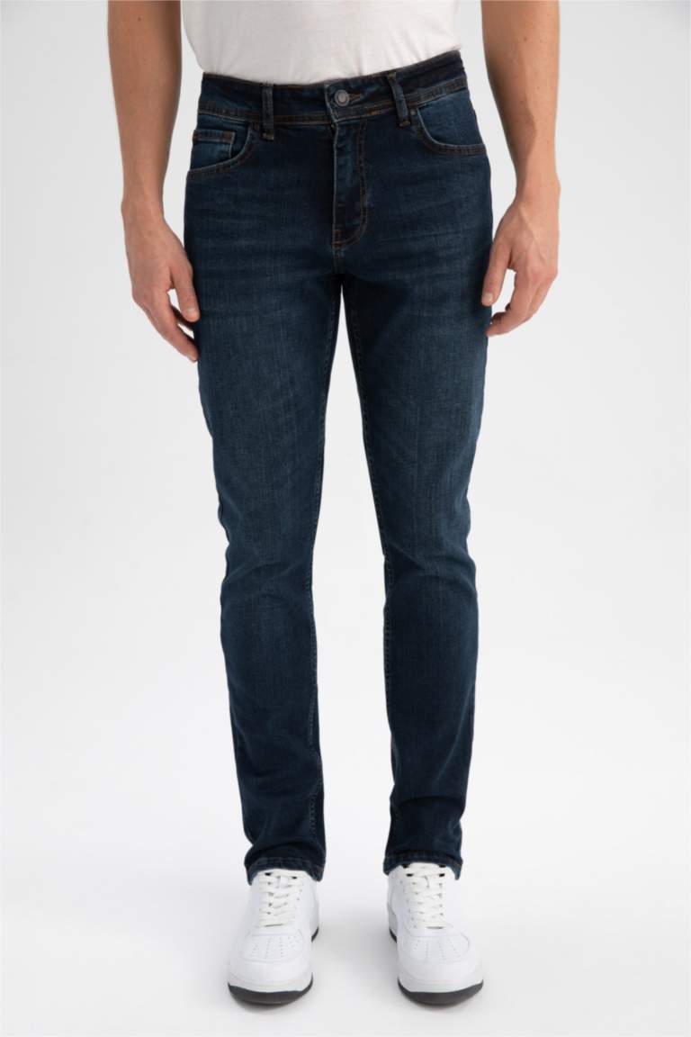 Blue MAN Pedro Slim Fit Slim Fit Normal Waist Narrow Leg Jeans 2743782 ...