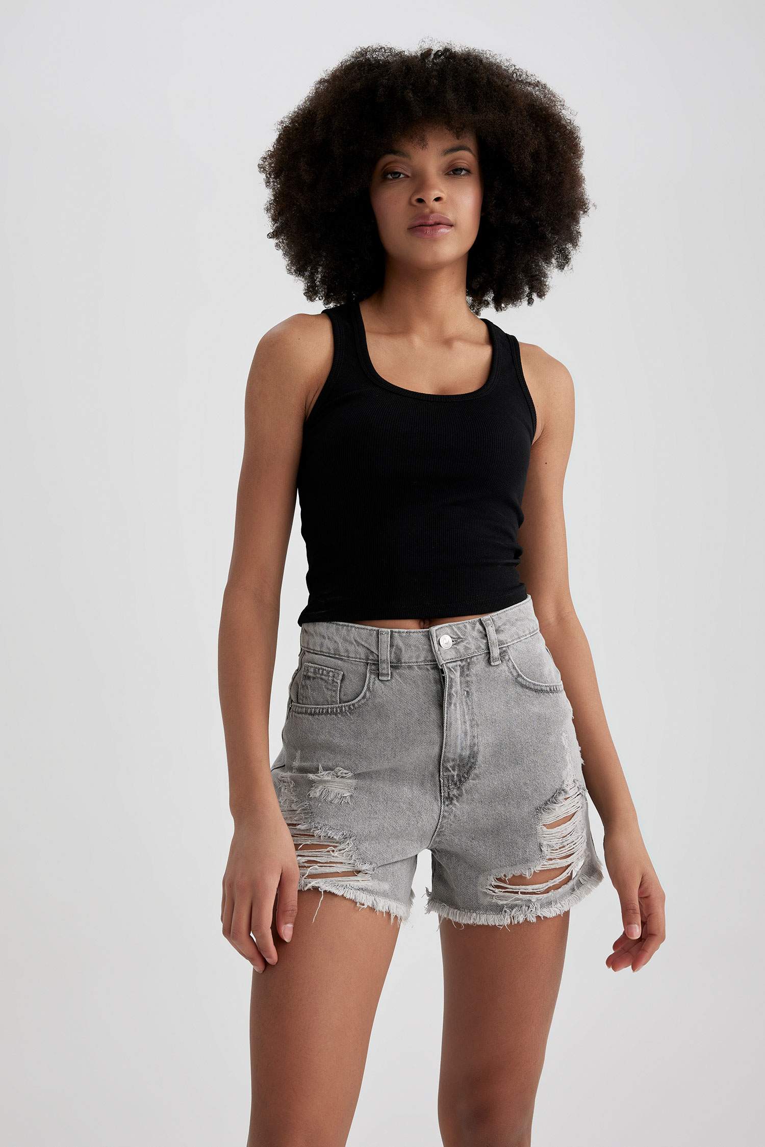 Black WOMAN Fitted U Neck Ribbed Camisole Singlet 2813094 | DeFacto