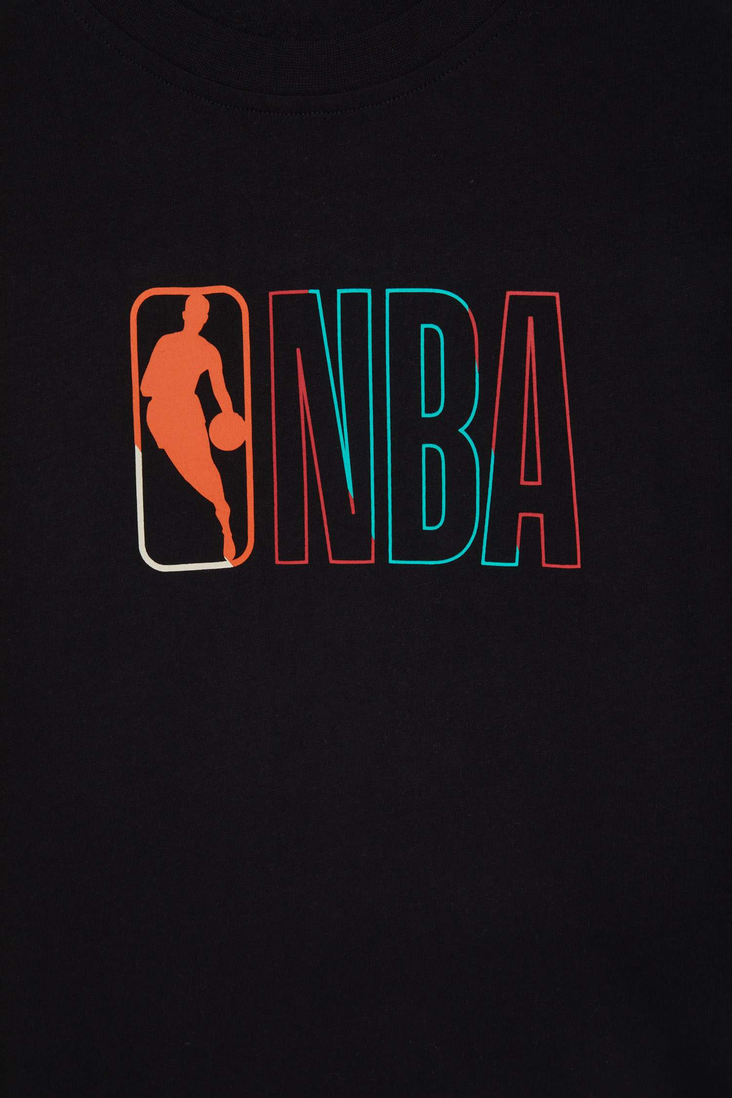 Black MAN NBA Licensed Crew Neck T-Shirt 2935665 | DeFacto