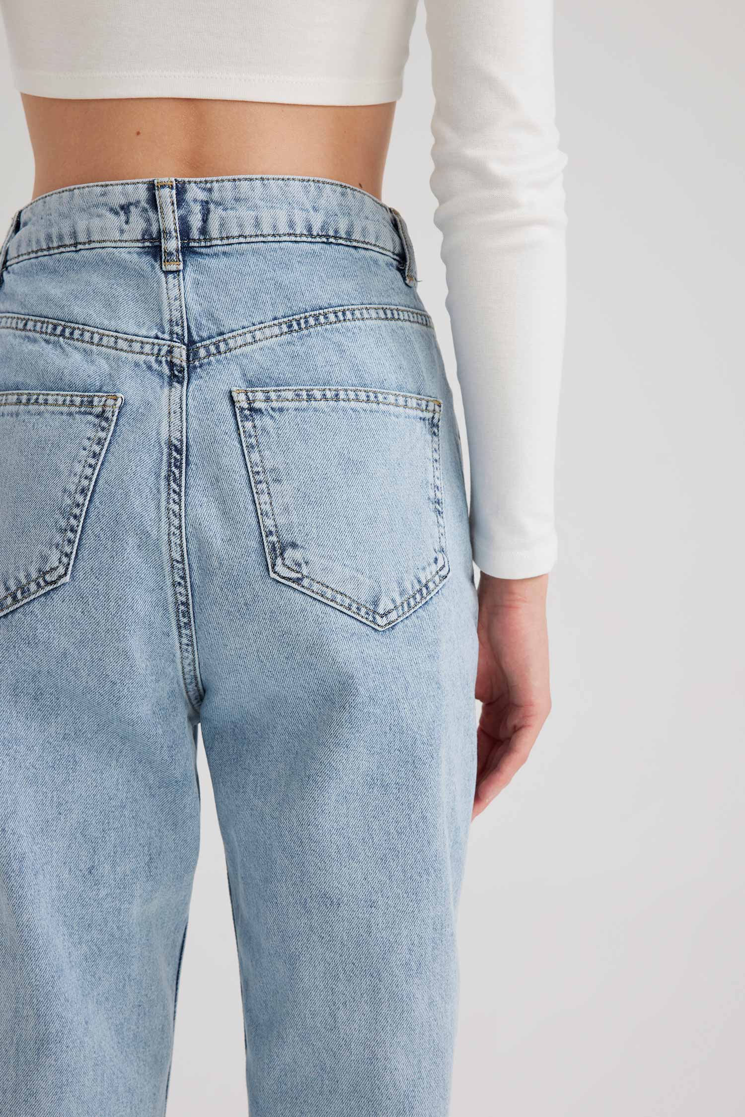 Blue Woman Mom Fit Ripped Detailed Jean Trousers 2787004 Defacto